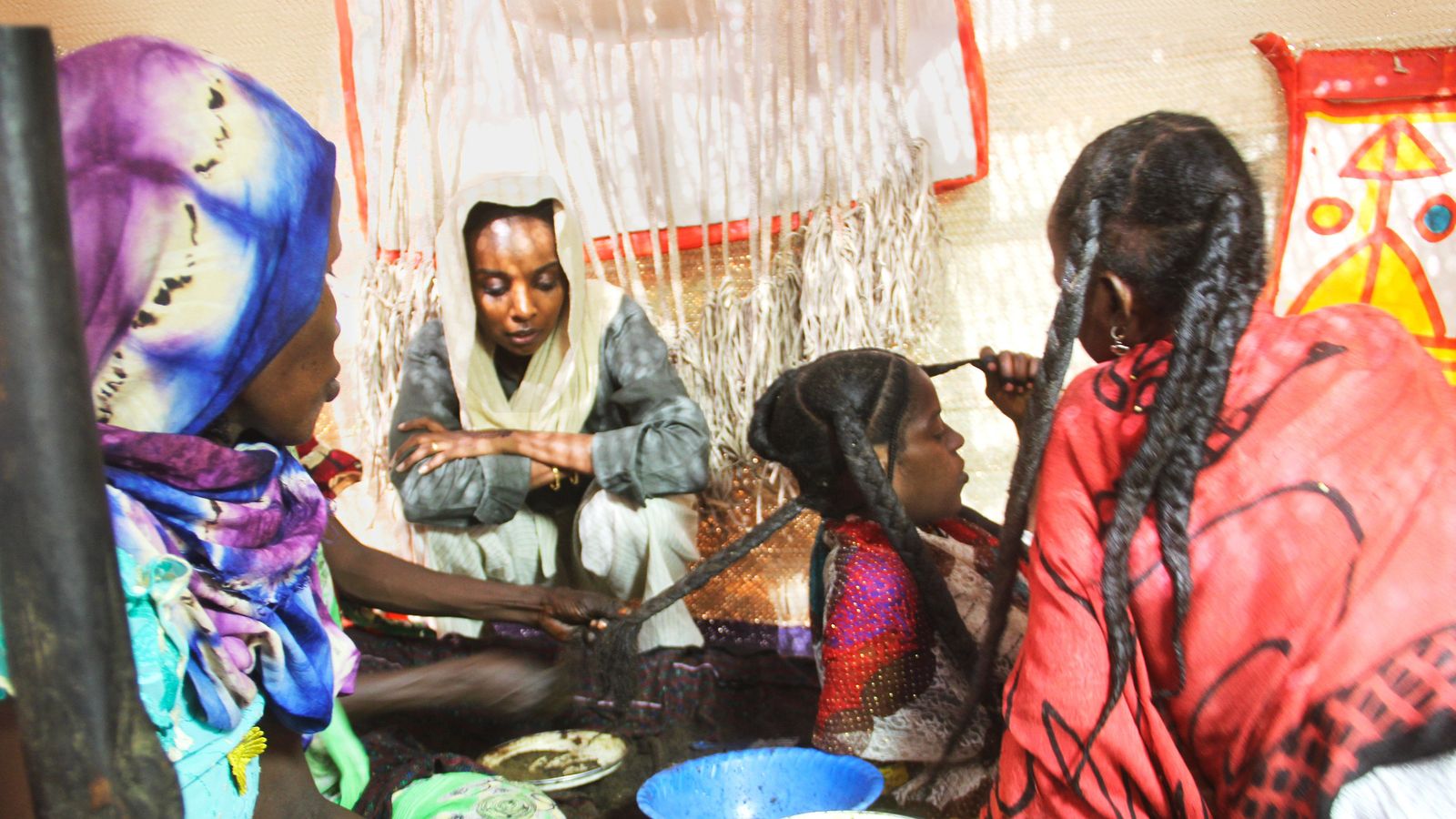 Chebe, an African Plant, Is the Secret to Perfect Curls | Marie Claire