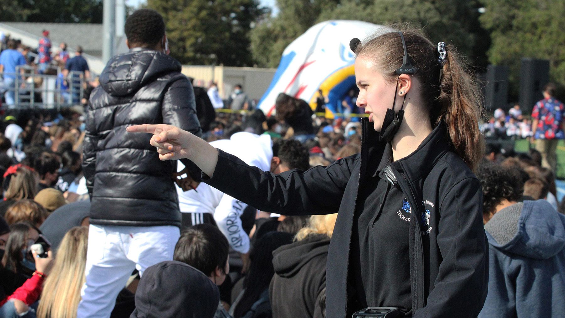 How a CrewCom Wireless Intercom System Empowers Student Production ...