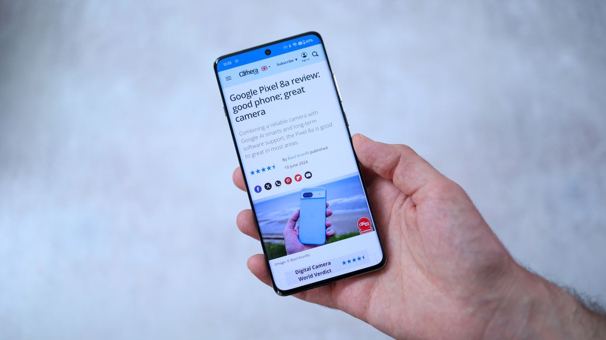 OnePlus 12 review: a Hasselblad-tuned camera and confusing pricing ...