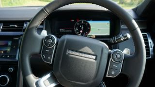 Land Rover Discovery HSE: over ground, uneven ground, Rovering free ...