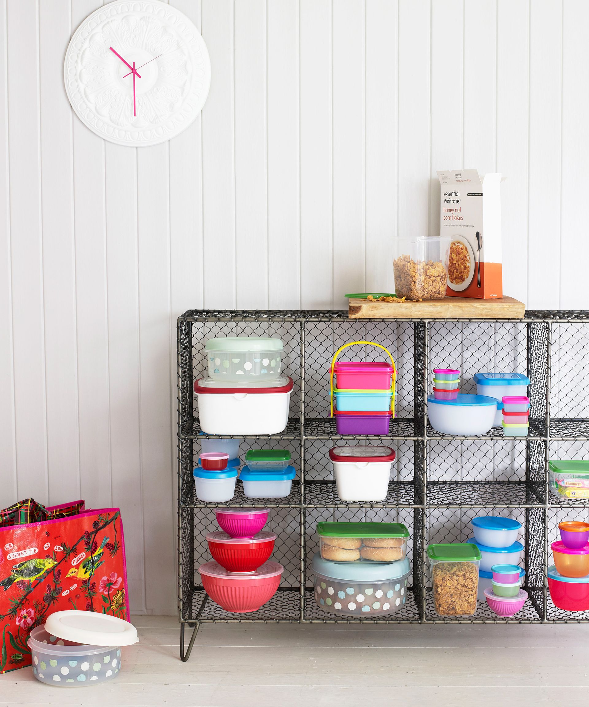 10 unexpected things you can clean with denture tablets | Homes and Gardens