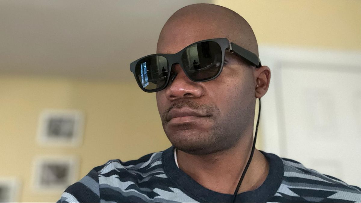 Nreal Air Review: Gaming and Media Greatness Marred by Dongle Madness ...