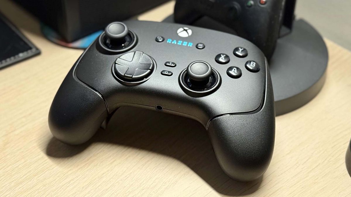 Razer Wolverine V3 Pro controller review | PC Gamer