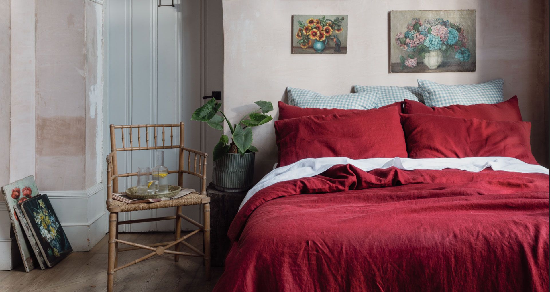 Interior experts explain how to use Pantone's Color of the Year 2023 ...