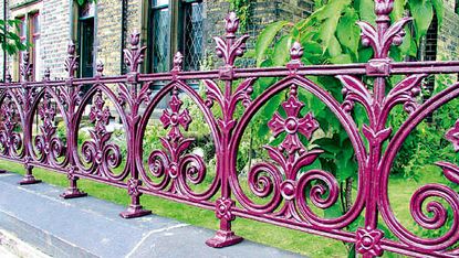 How to paint metal railings: cleaning and repairing railings and gates ...