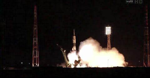 Blastoff! Most Amazing Rocket Launch Photos of 2011 | Space