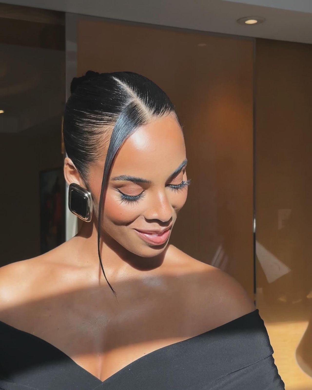 These 17 Up-Dos for Shoulder-Length Hair Are the Definition of Classy ...