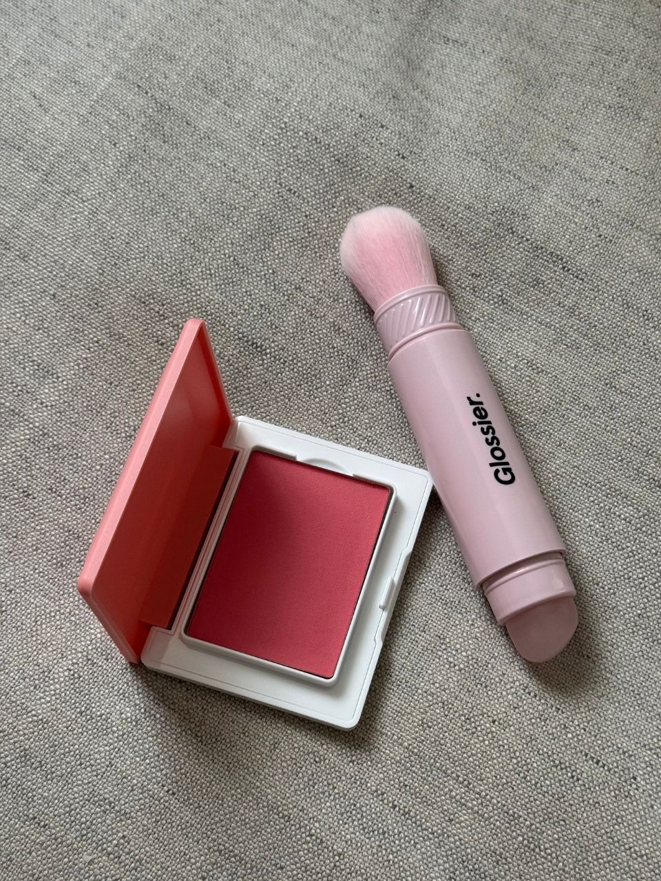 Glossier Cloud Paint Plush Blush Reviewed by an Editor | Who What Wear
