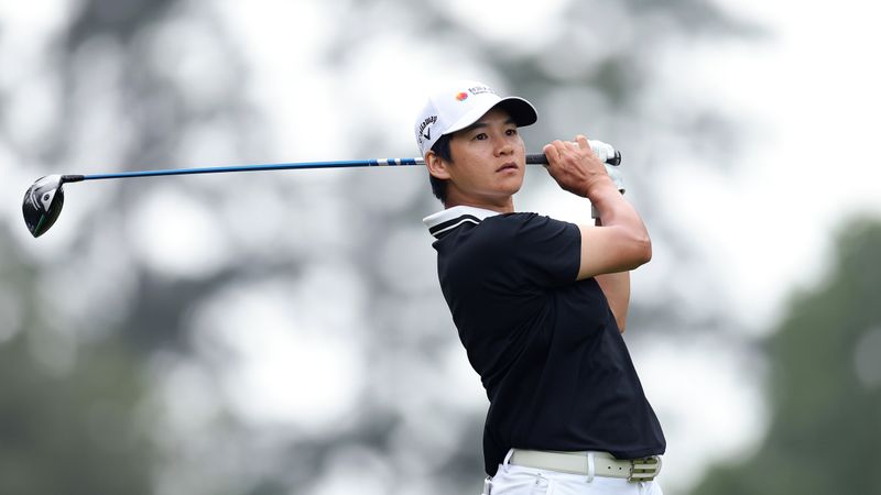 Reverse Overlap Putting Grip Explained | Golf Monthly