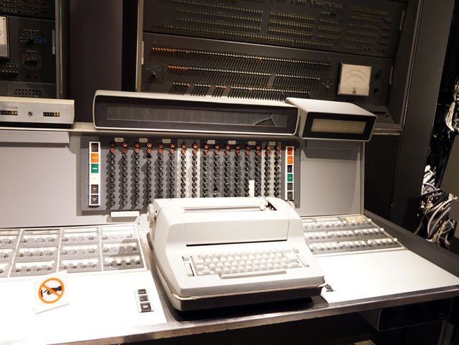 IBM Starts Making Computers (1953) - A Computer History Timeline