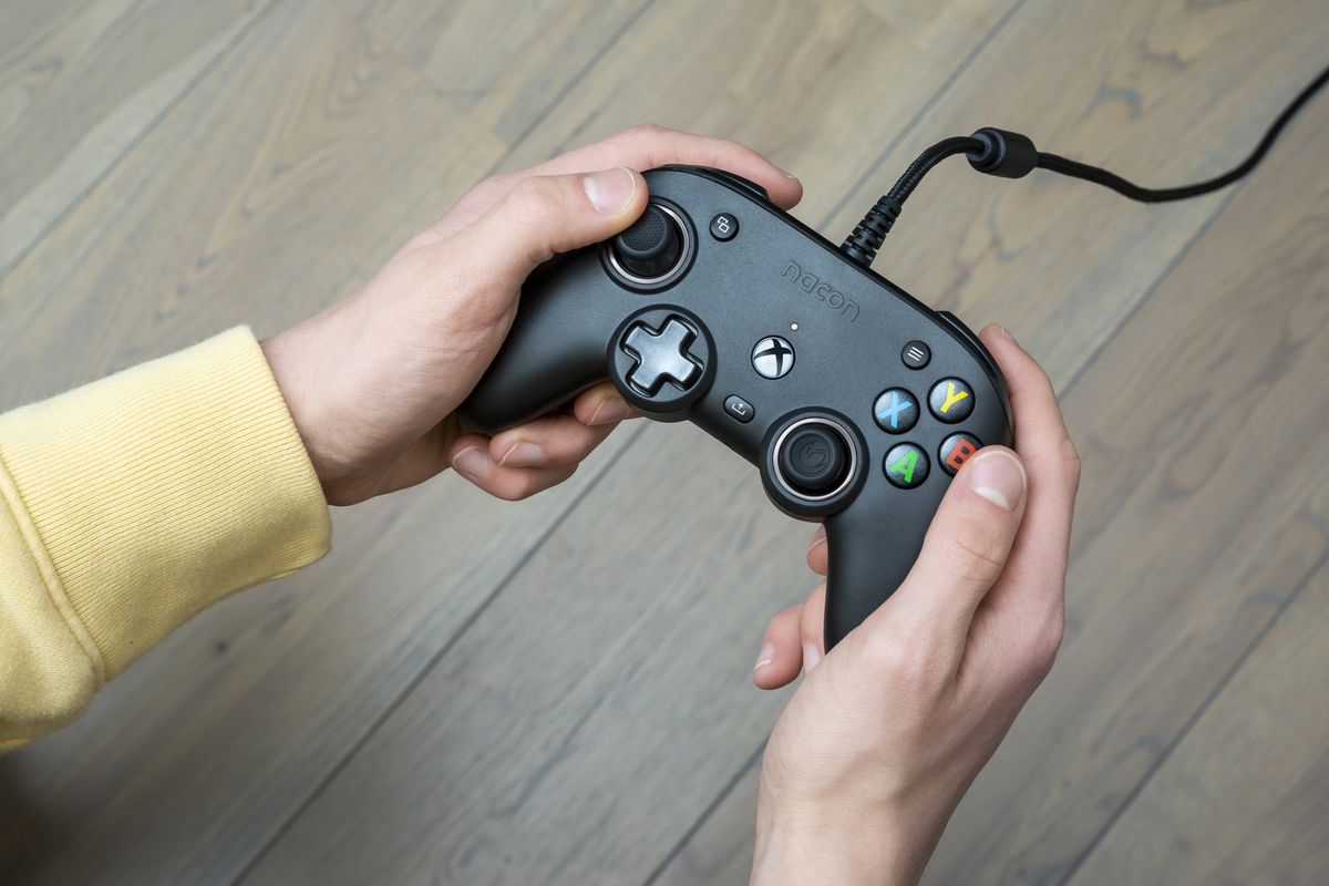 The new RIG PRO Compact controller for Xbox Series X|S includes Dolby ...