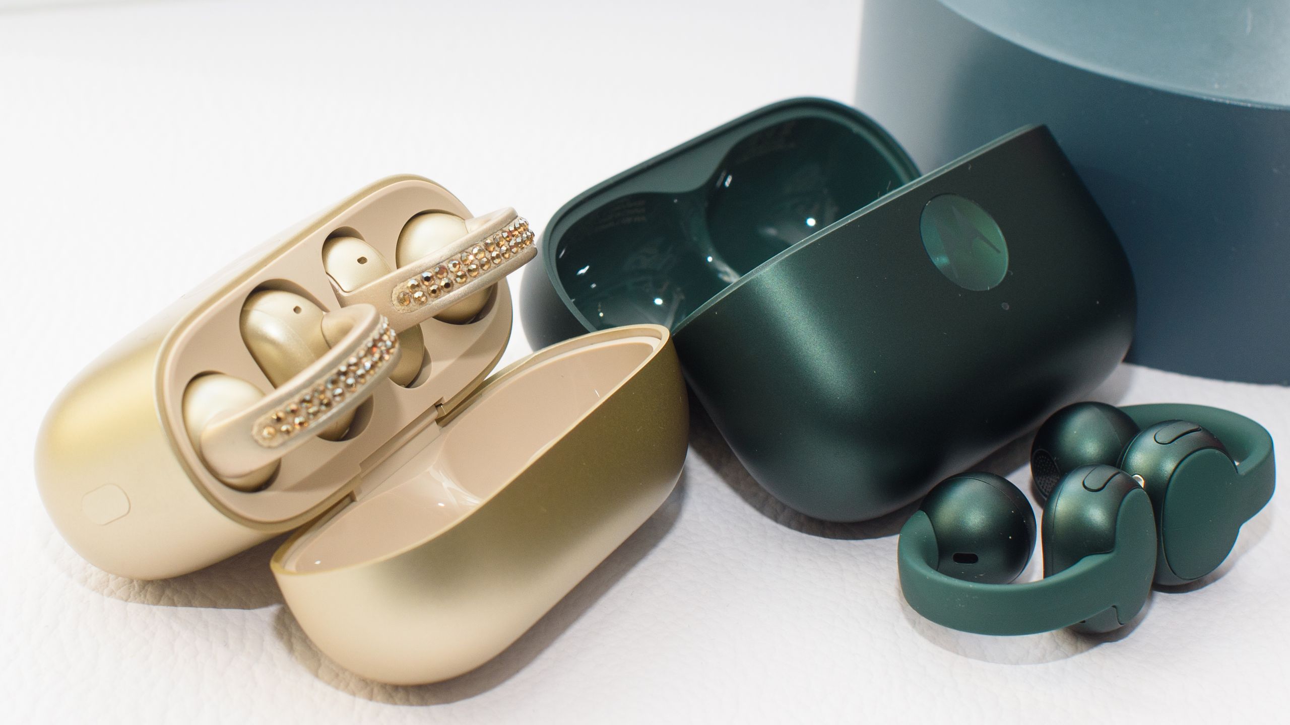Motorola moto buds loop review: stijlvolle open-ears klinken uitstekend ...
