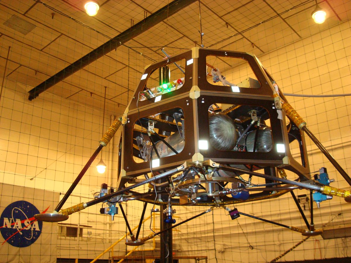 A 'Mine in the Sky': Moon Express Co-Founder's Lunar Ambitions | Space