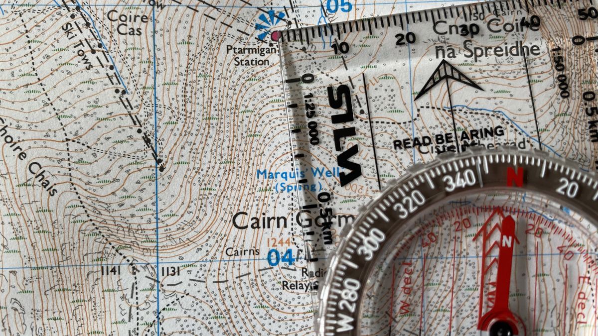 How to use a compass: get your navigational bearings | Advnture