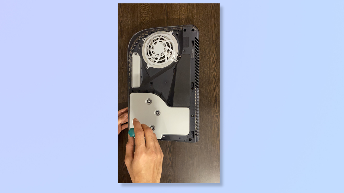 PS5 how to eject a stuck disc | Tom's Guide