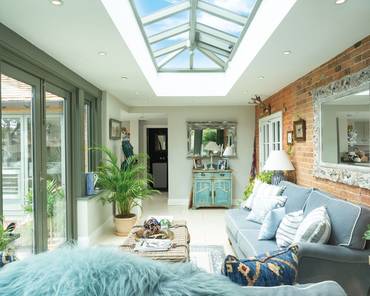 Luxury home design – 10 ideas to add luxury to your home | Homes and ...