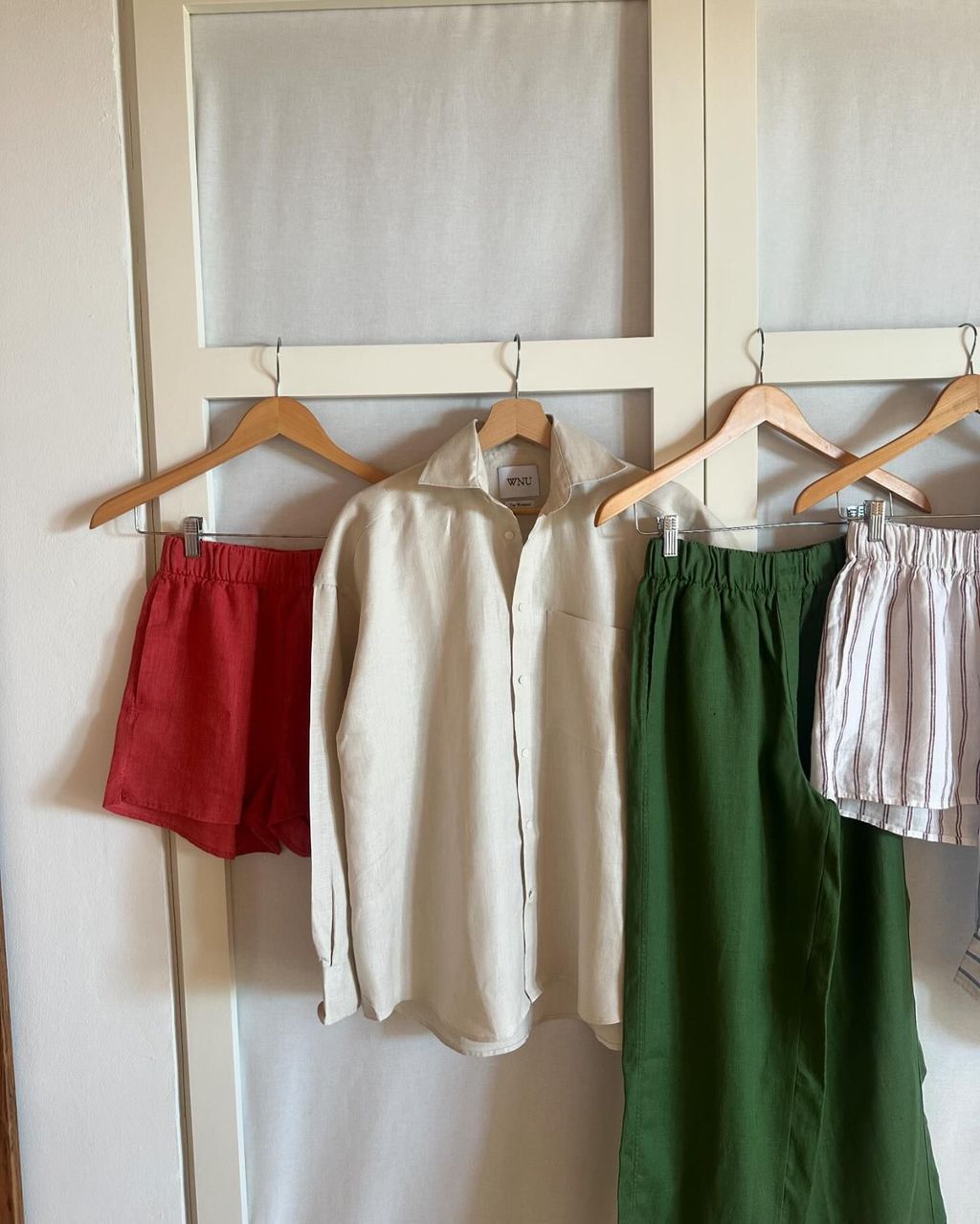 5 Elegant Ways to Wear Linen Shorts in Summer 2025 | Who What Wear