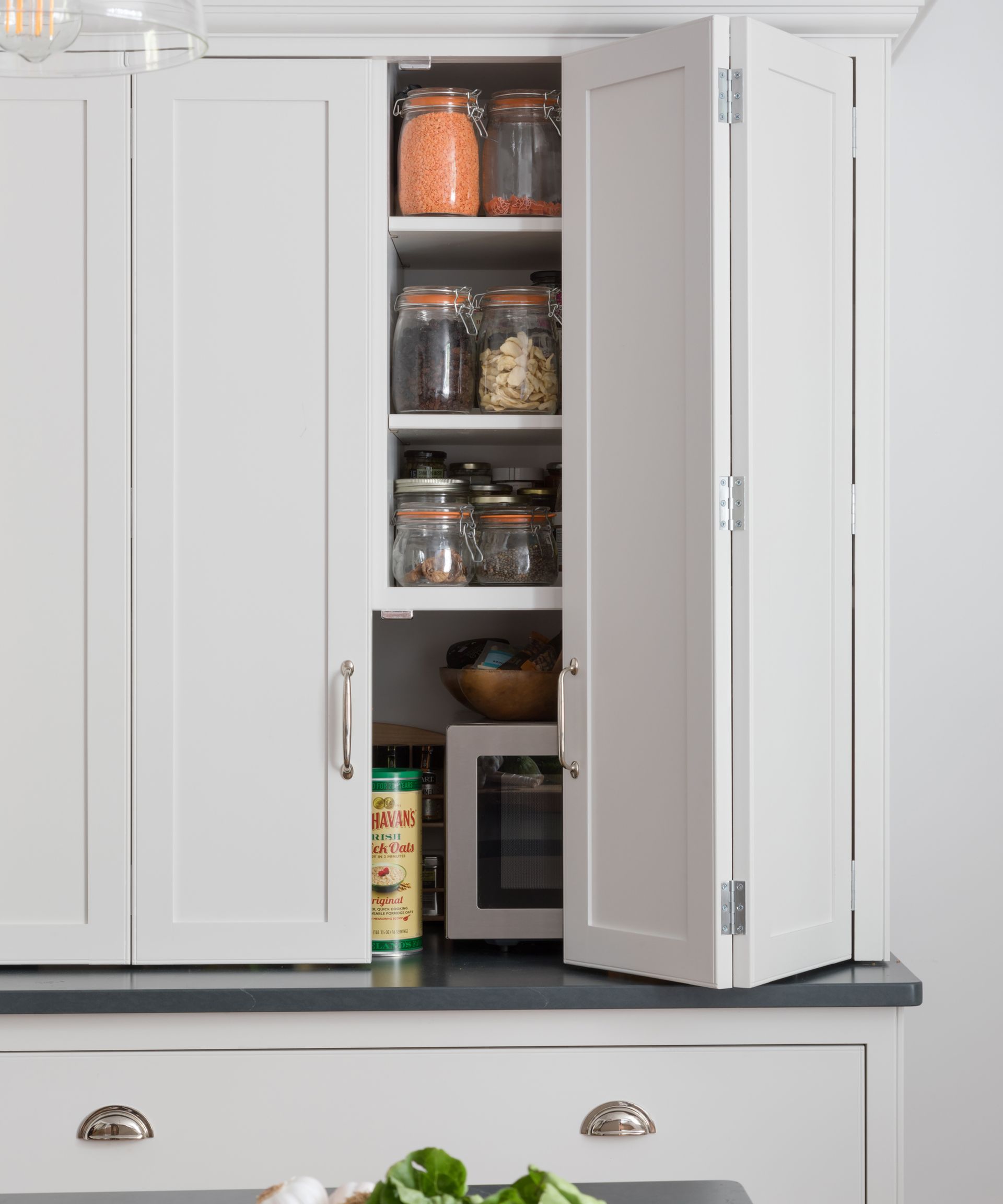 Small white kitchen ideas: 10 design tips for light kitchens | Homes ...