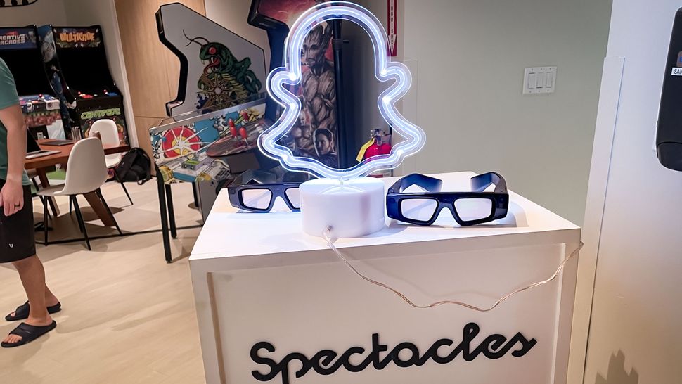 I tried on the latest Snap Spectacles AR glasses — and they nearly ...