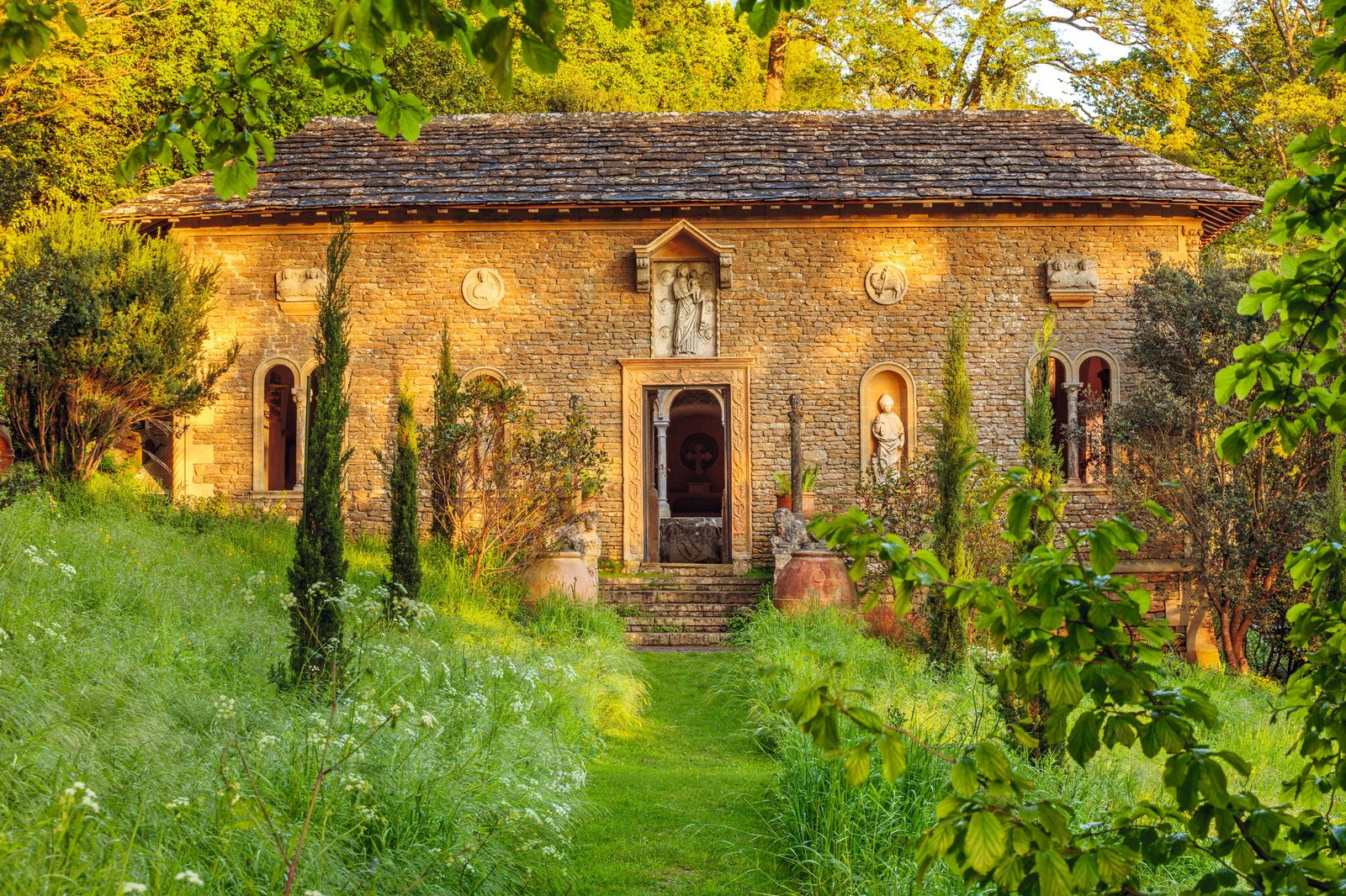 'A haunt of ancient peace' — The gardens at Iford Manor and their ...