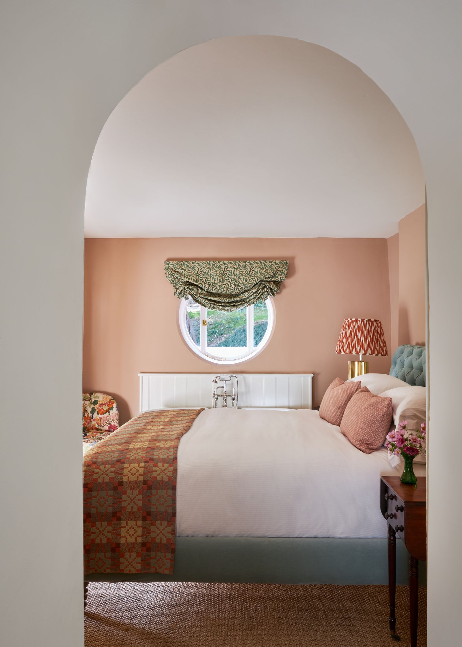 How to Dry Bedding in Winter — An Expert Guide | Livingetc