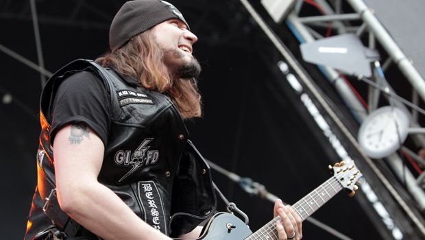 Interview: Guitarist Nick Catanese, the "Evil Twin" from Black Label ...