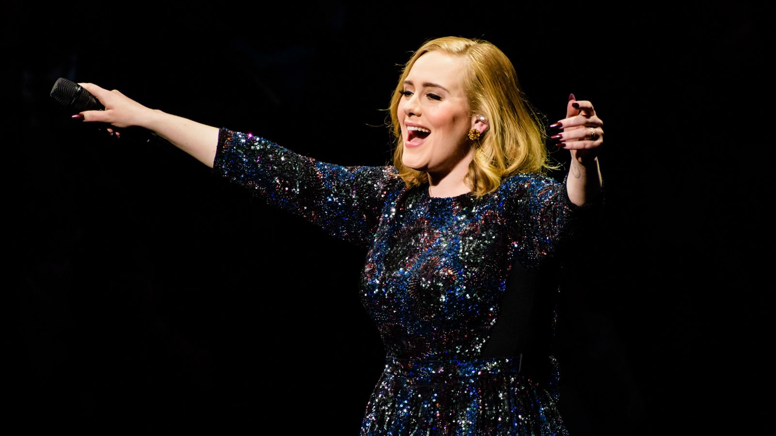 Geri Horner Shares Instagram Photo of the Spice Girls' First-Ever 90s ...