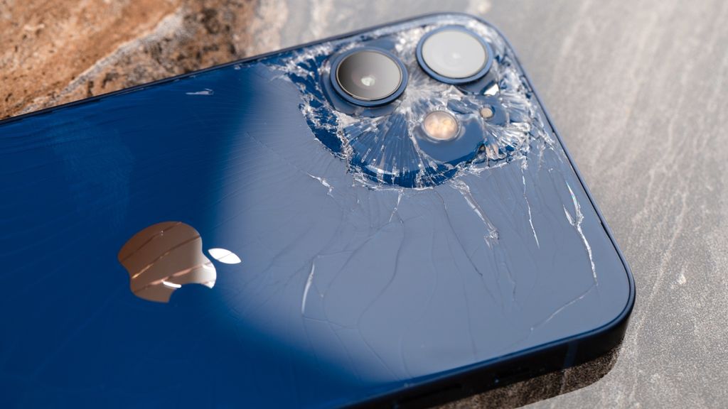 I was a phone engineer — these are my 5 tips to protect your new phone ...