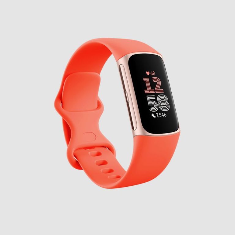 What is a Fitbit, how does it work, and how do you set it up? | Woman ...