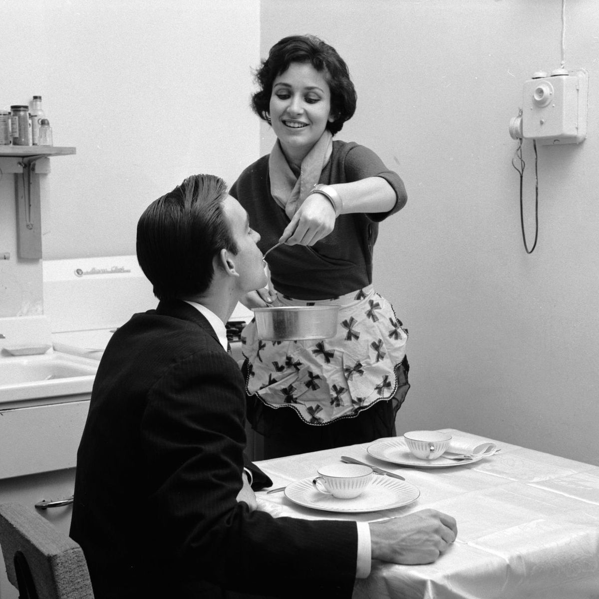 Millennials Want Women to Stay at Home - Gender Roles According to ...