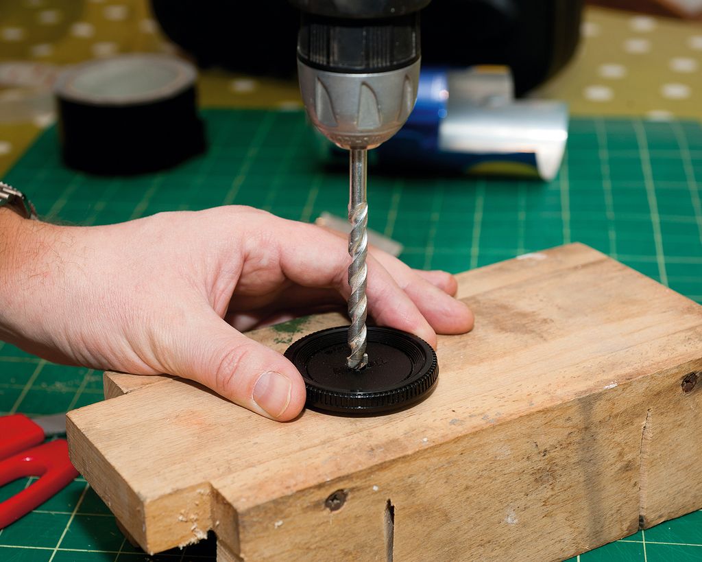 Pinhole photography: make your own pinhole camera using a body cap ...