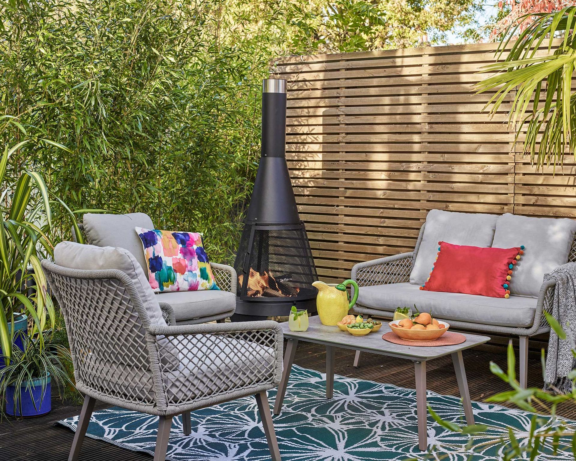 Deck furniture layout ideas: 11 stylish arrangements | Gardeningetc