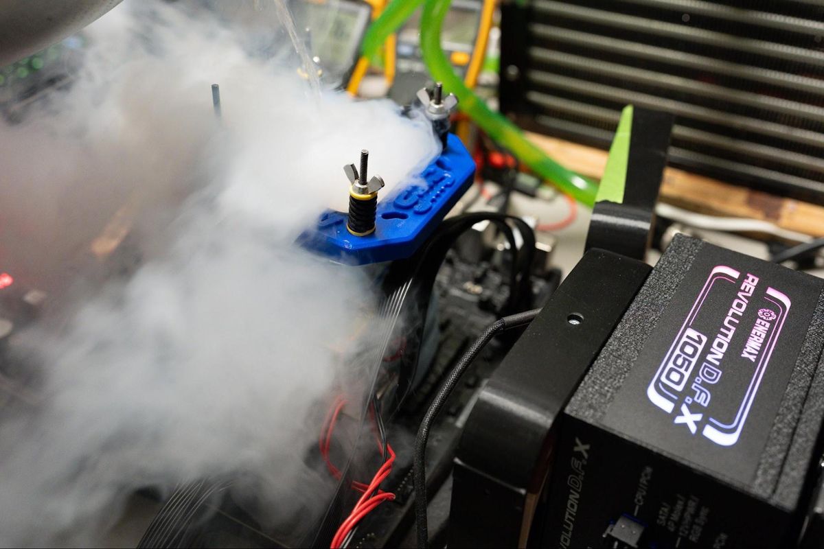 14900K at 7.7 GHz: How I Set 50 Overclocking Records with Intel's ...