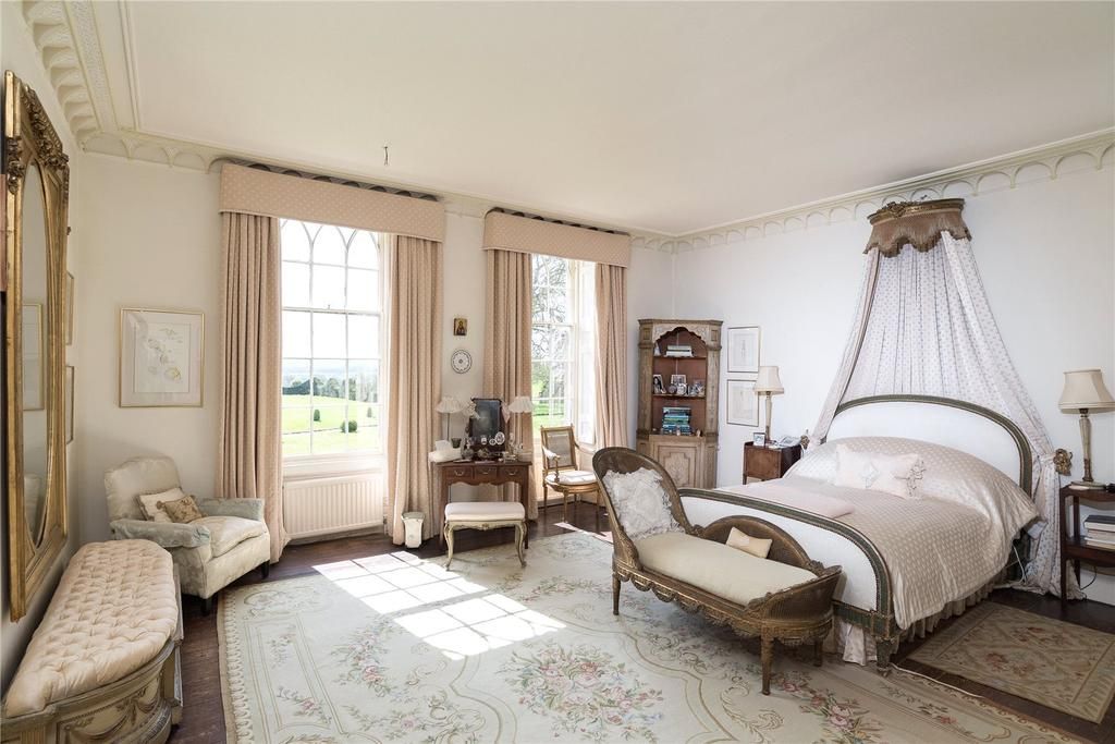 The sprawling Wiltshire house that ‘grows on you each time you walk ...