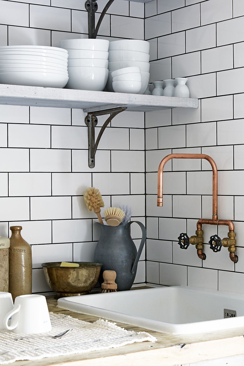 Explore an elegantly rustic Victorian flat in London | Livingetc