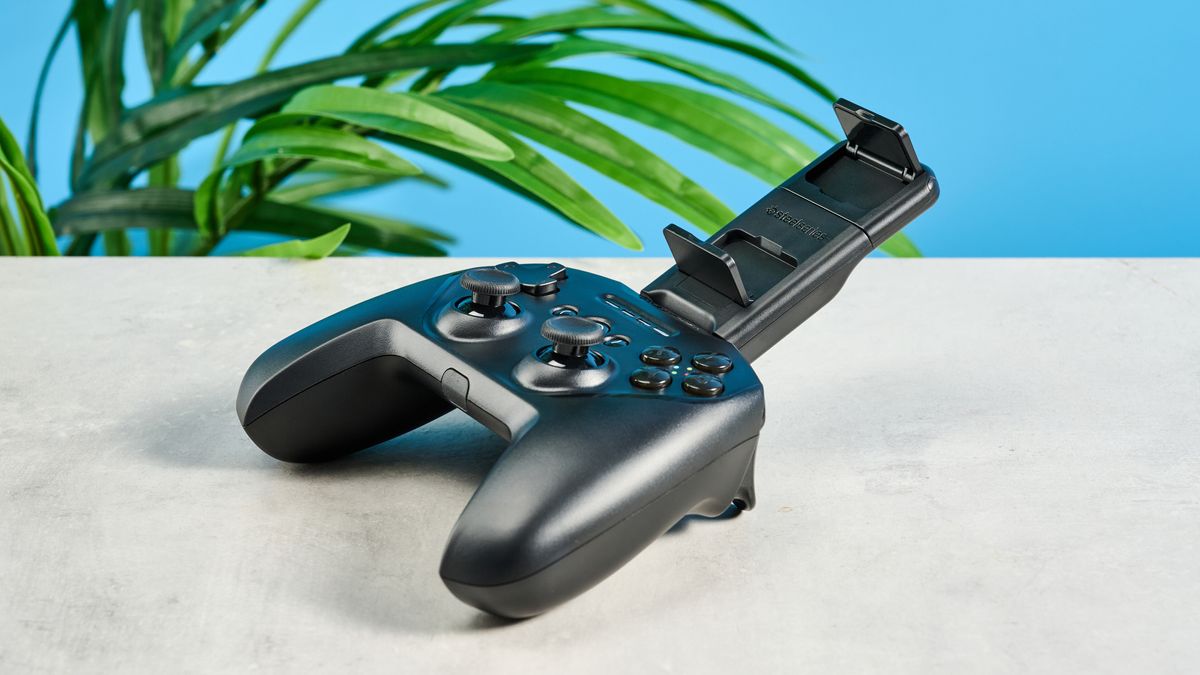 SteelSeries Nimbus+ mobile gaming controller review | Tom's Guide