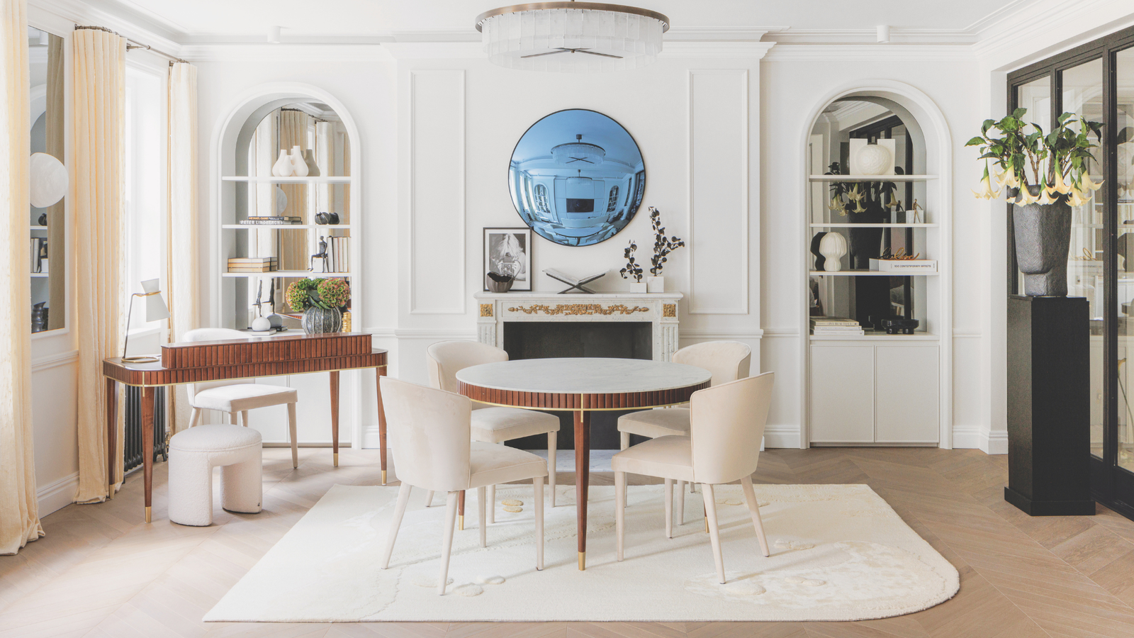 This London Flat Uses "Every Possible Shade of White" | Livingetc
