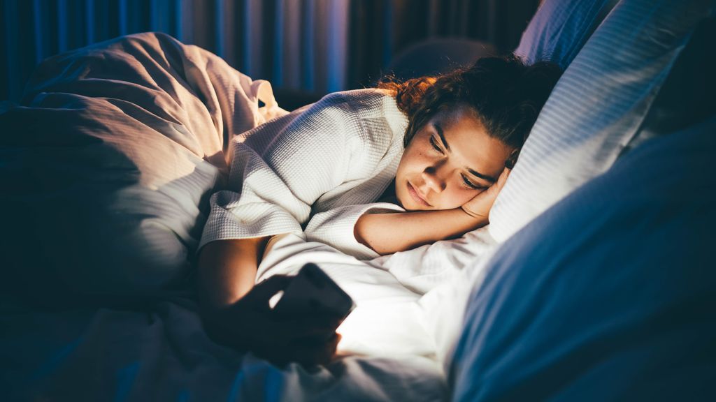 Why do I keep waking up in the middle of the night? An insomnia expert ...