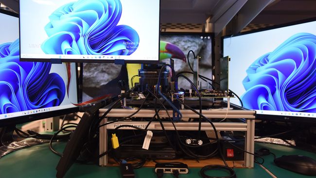 From wafer to your PC: Behind the curtain of some of Intel's most ...