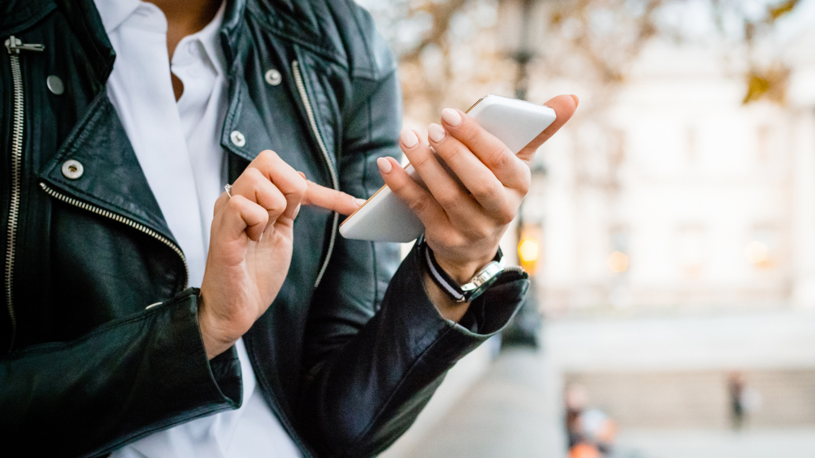 What to do when your ex texts you? 5 expert tips | Marie Claire UK