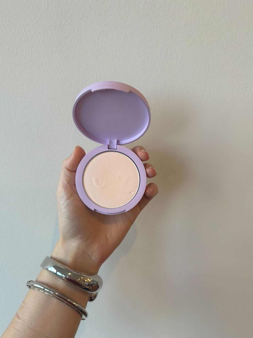 The 17 Best Setting Powders of 2025, Makeup-Artist Approved | Who What Wear