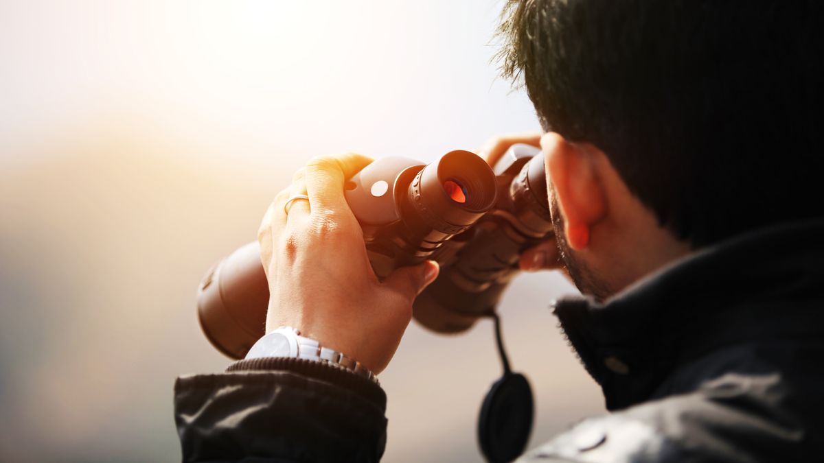 How Binoculars Work | Space