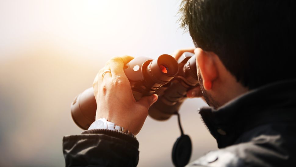 How Binoculars Work | Space