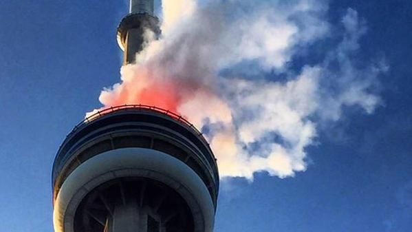 This frighteningly heavy smoke at Toronto's CN Tower was caused by ...