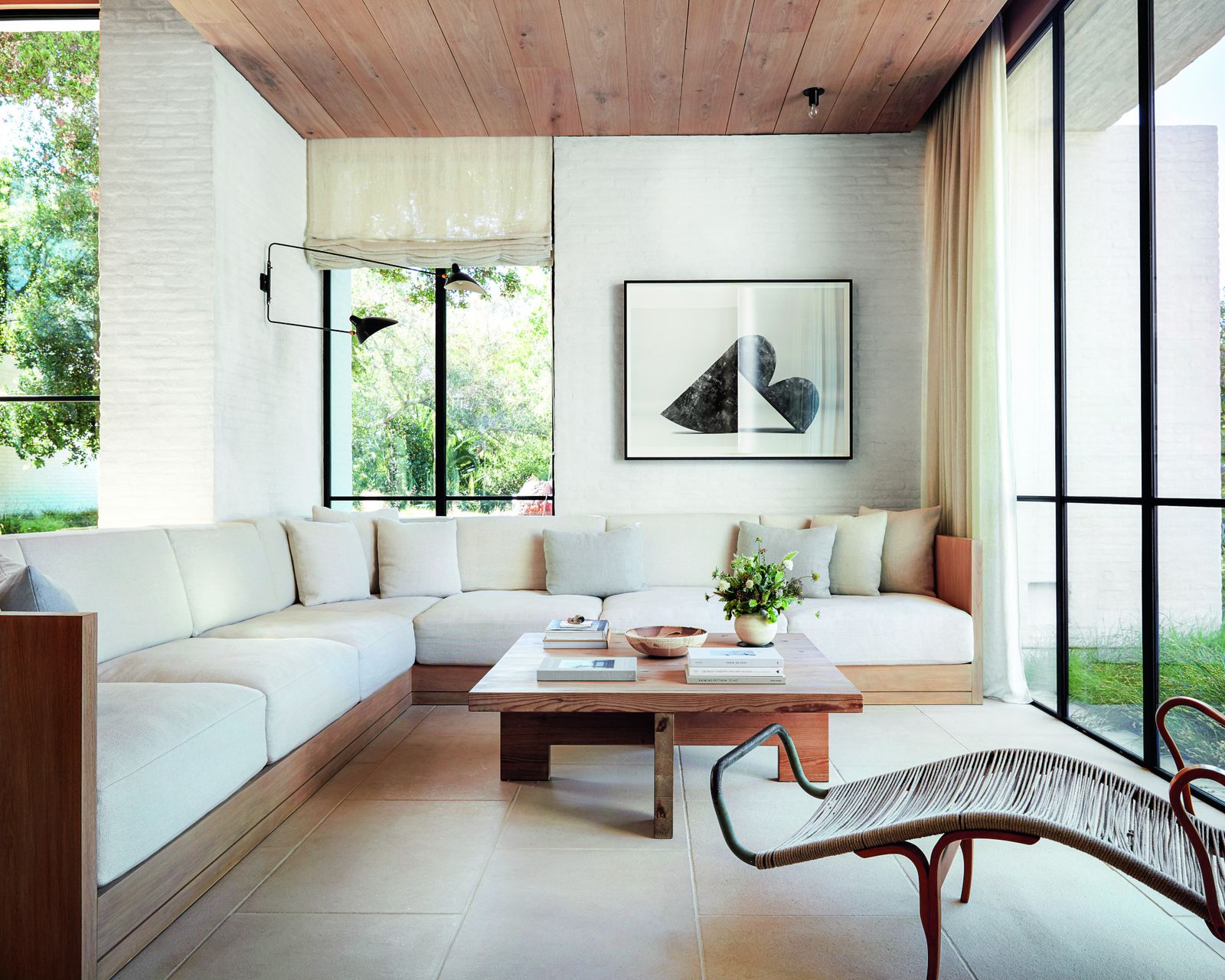 This LA home uses a neutral palette of natural materials | Homes and ...