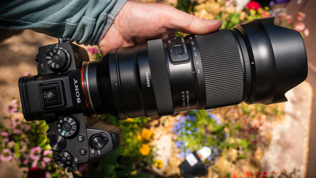 Tamron goes further with a new extended superzoom for Sony shooters ...