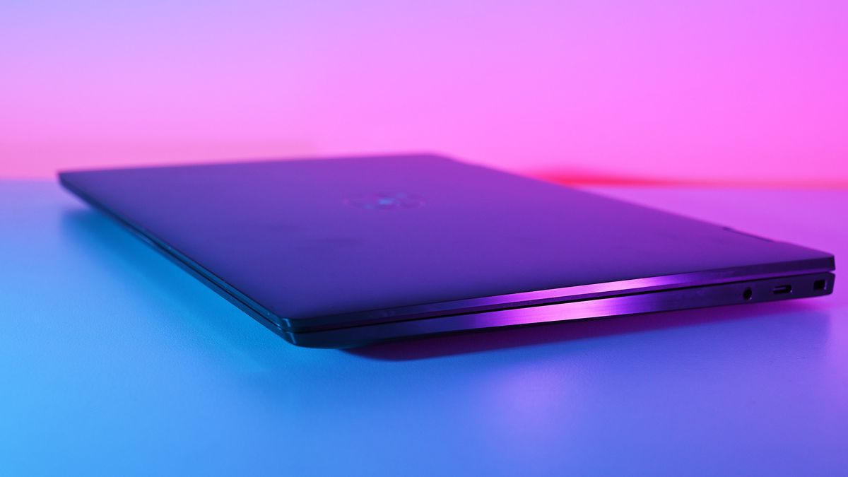 Review: Dell's Latitude 9440 is a more sensible XPS 13 Plus | Windows ...
