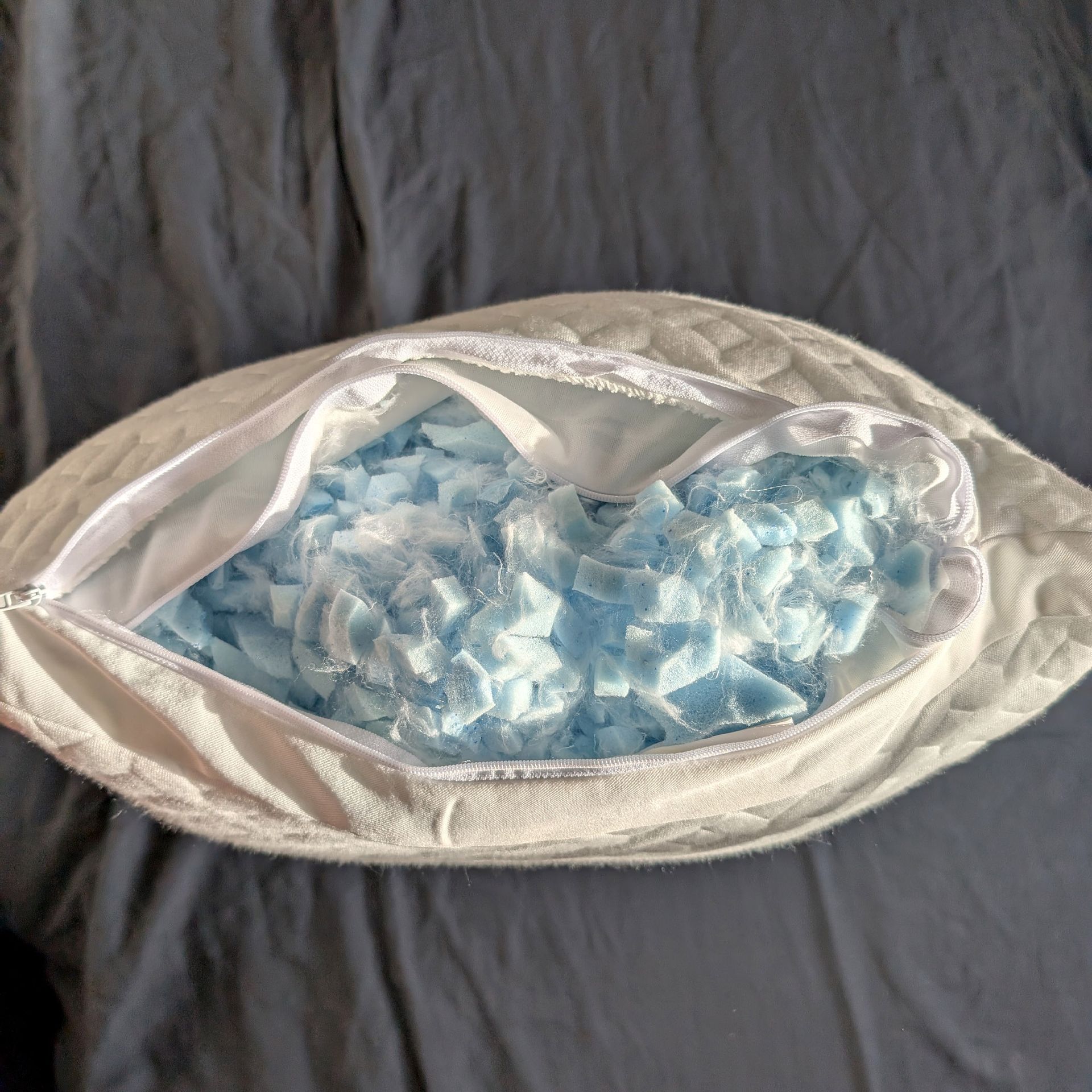 Aeyla Adjustable FOAMO Pillow review: tried and tested | Ideal Home