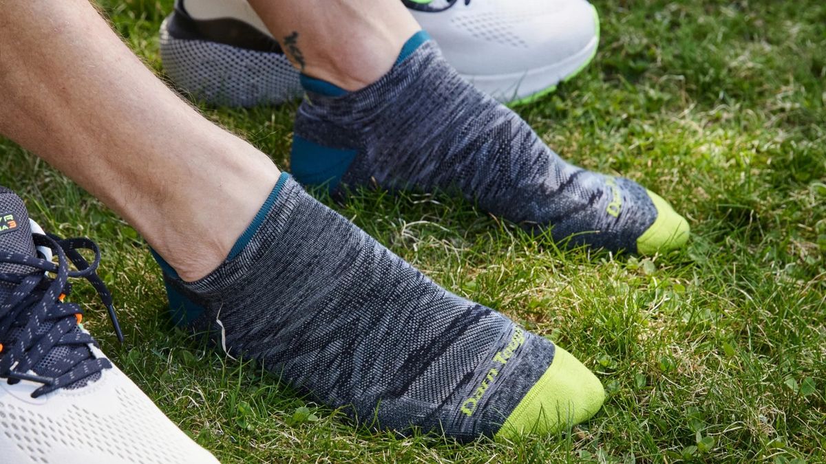 The best trail running socks 2025: comfort and support | Advnture