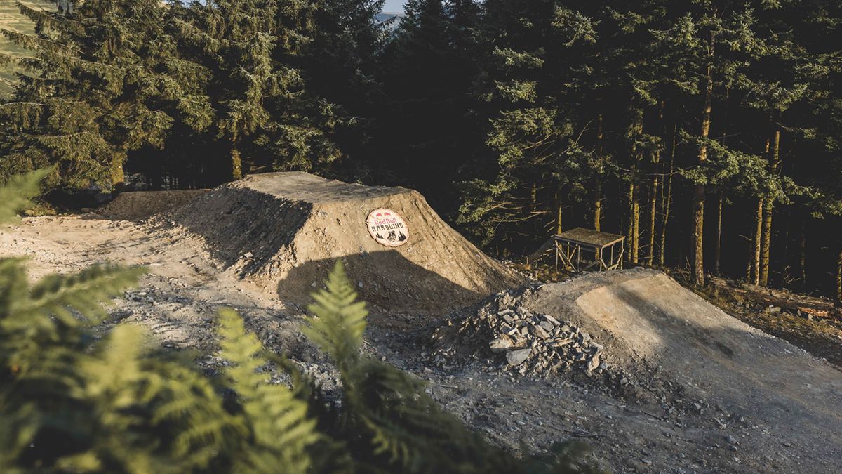 The Red Bull Hardline 2022 course has been revealed and there are some ...